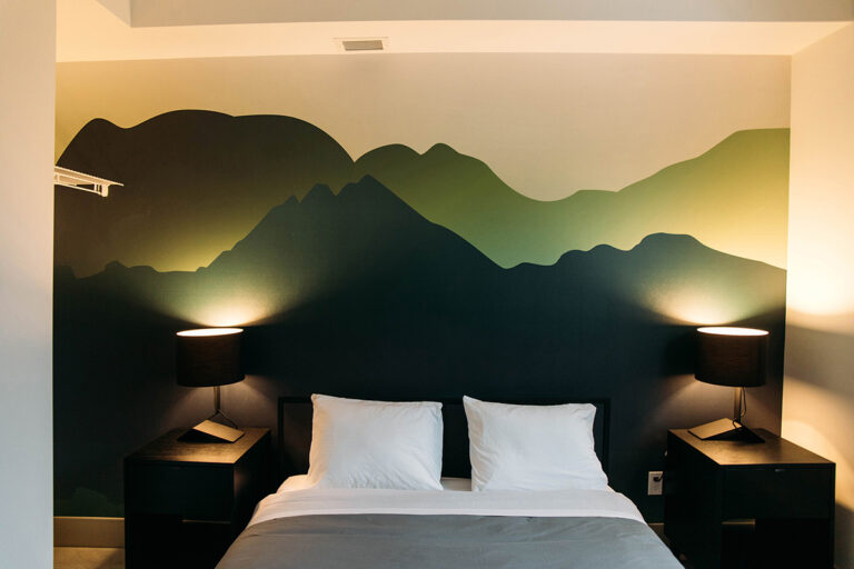 Stay: HI Jasper hostel - This Big Adventure